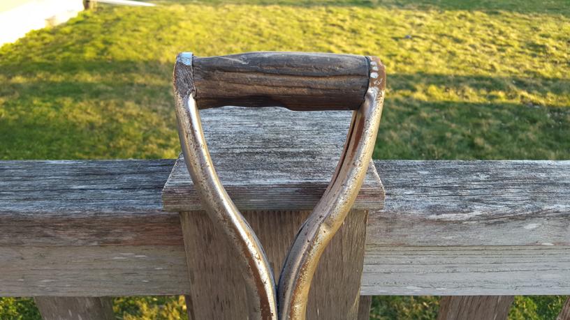 Peltier Soda Ash Shovel - General Marble & Glass Chat - Marble Connection