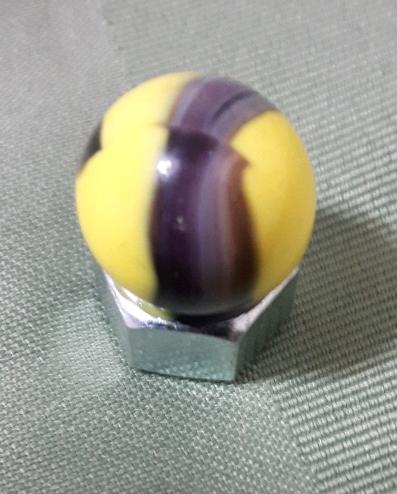 Bumble bee? - Marble I.D.'s - Marble Connection