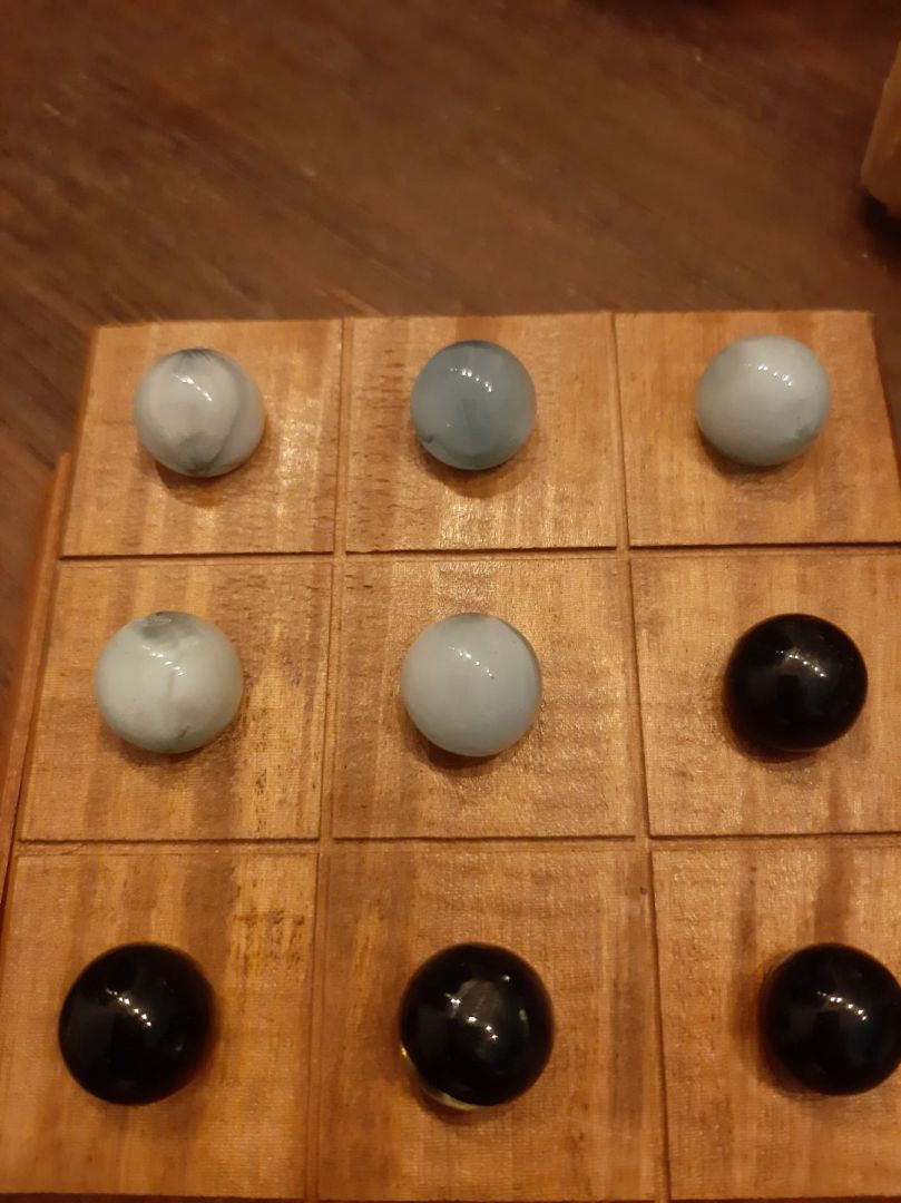 Tic Tac Toe marbles - Marble I.D.'s - Marble Connection