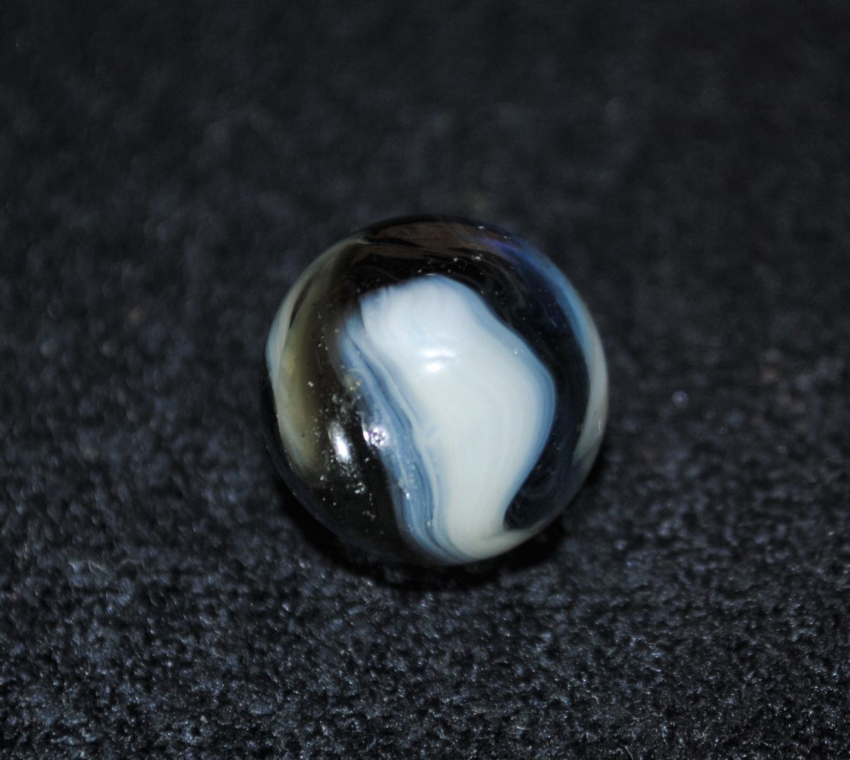 Can't figure this one out? translucent blue base .61 - Marble I.D.'s ...