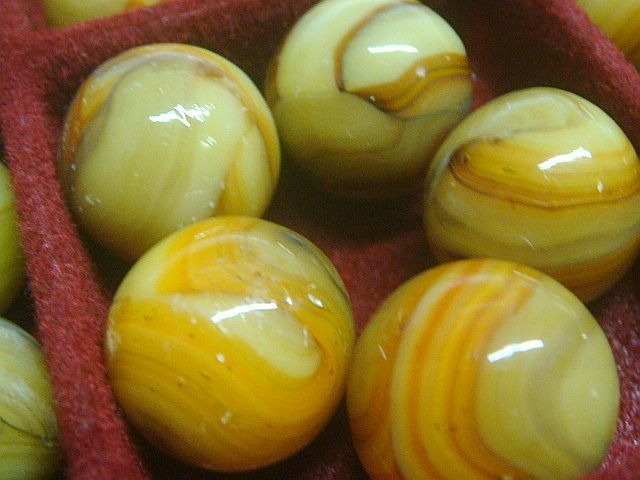 What are the Marks of a Tater Bug? - Marble I.D.'s - Marble Connection