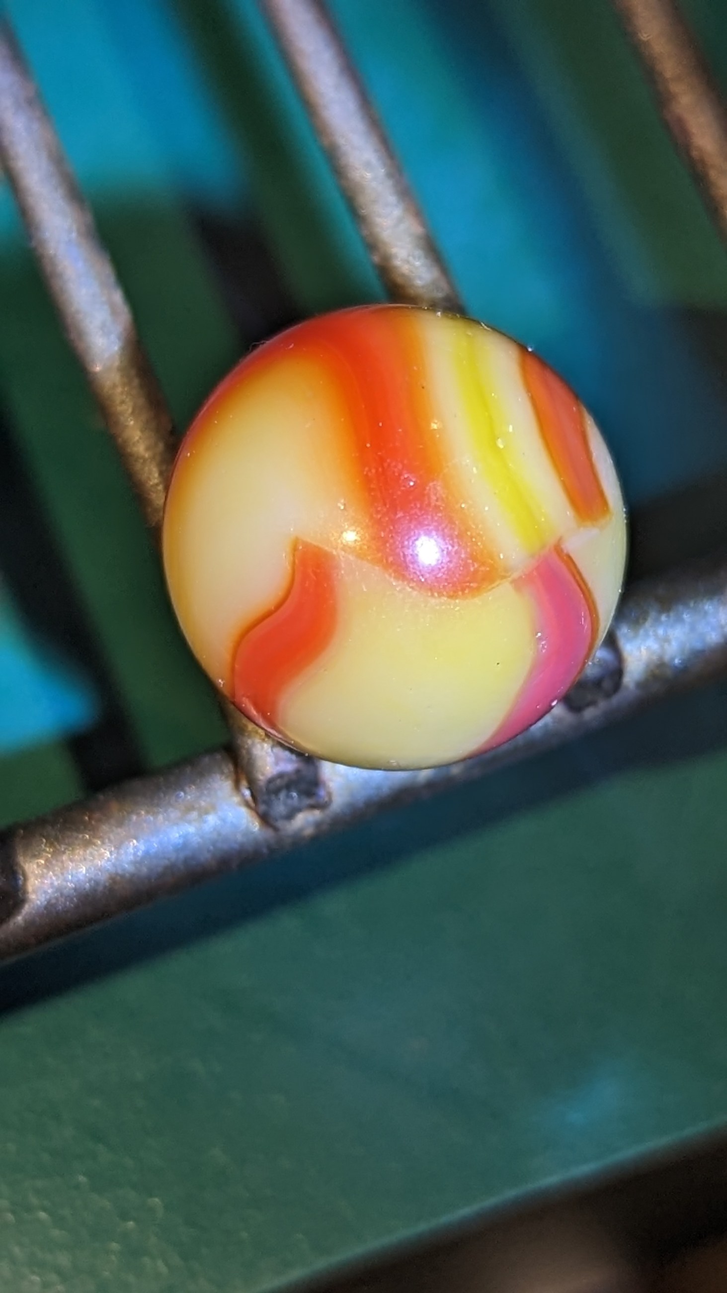 A peltier tan base with red and yellow ribbons? - Marble I.D.'s ...